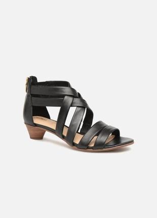 Clarks mena silk black store