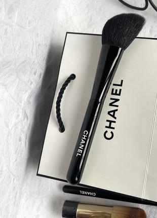 Chanel brushes store